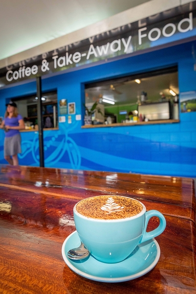 The Turtle Rock Café - Destination Daintree